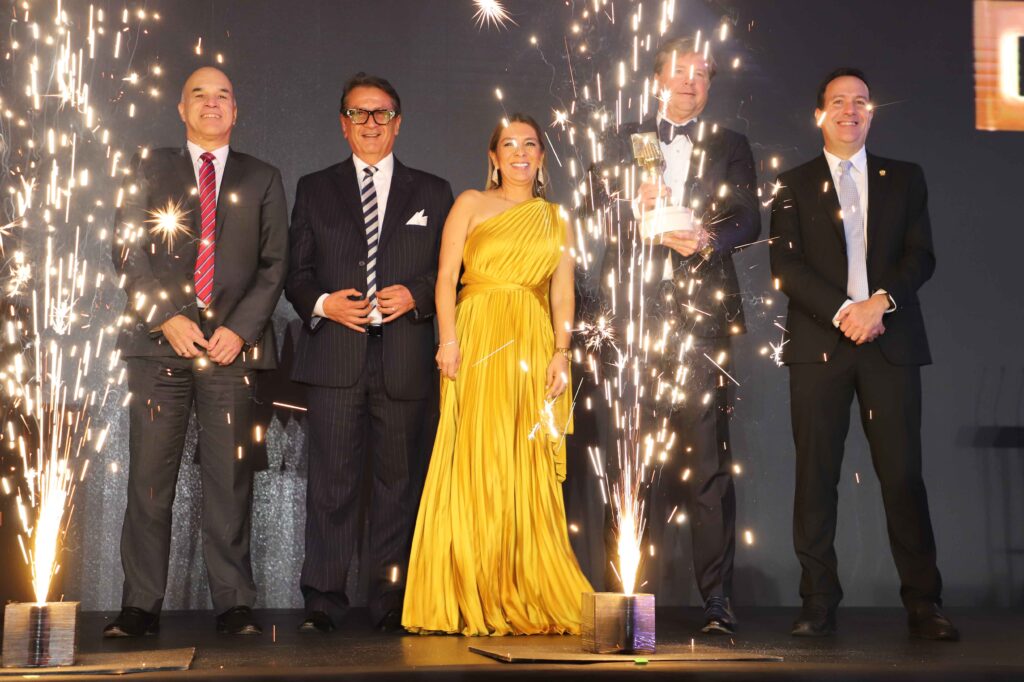 Sunfresh Farms, recibió el Galardón Exportador del Año – Ajal Magazine